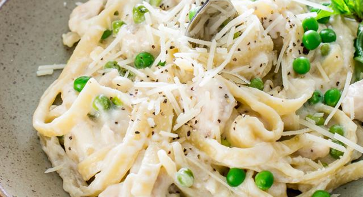 Pasta con Pollo y 3 Quesos – Famosa