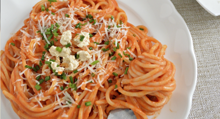 Fideo Rojo Cremoso – Famosa